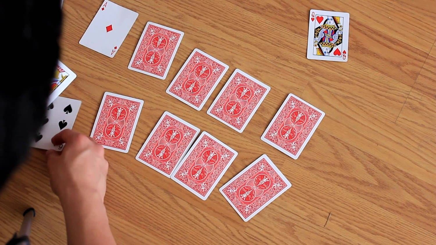 Playing a Garbage Card Game: Learn with These Simple Steps - Meredith Plays